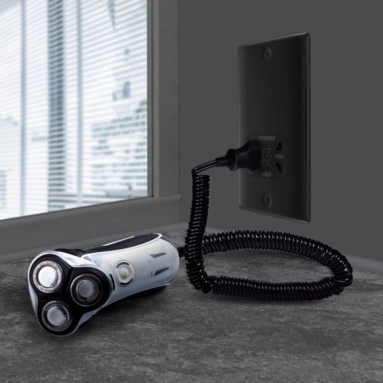 BG Dual Voltage Shaver Socket - Matt Black