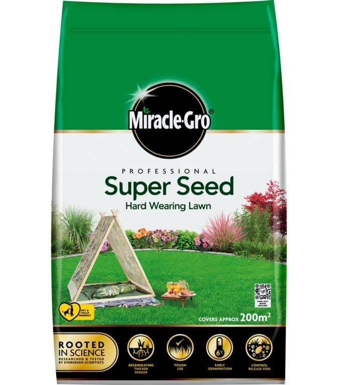 Miracle-Gro Professional Super Seed Hard Wearing Lawn - 6kg